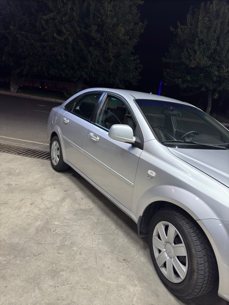 Chevrolet Jentra