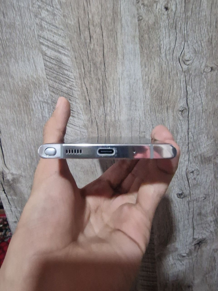 Продам Samsung 20 note ultra в хорошем состоянии