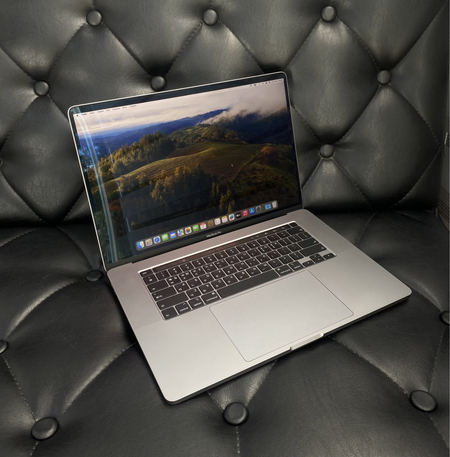 Apple MacBook Pro 2019 года 16 inch i9 16-1 ТБ в идеальном состоянии