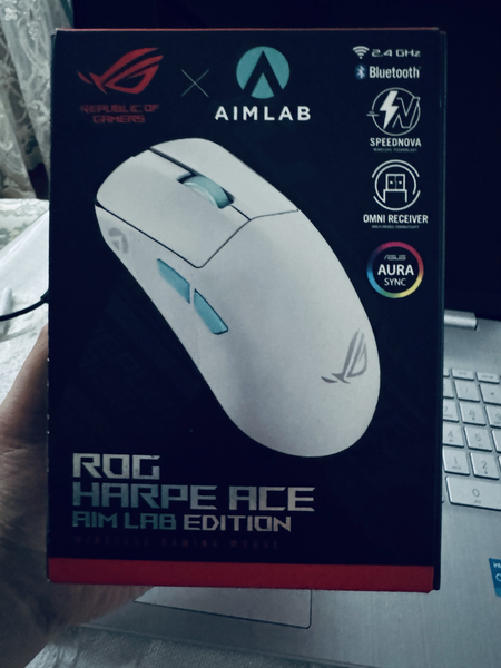 Беспроводная мышь ASUS ROG Harpe Ace Aim Lab Edition White