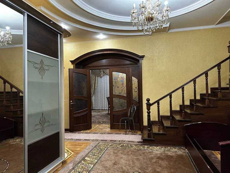 #127  Дом в аренду ориентир  Юнусабадский хокимият . Арка .