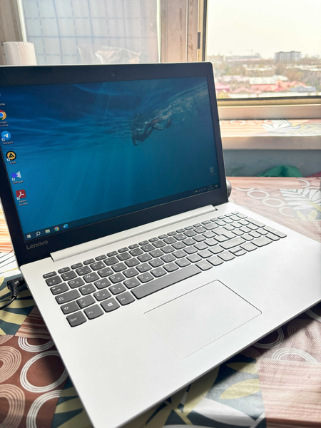 Lenovo ideapad 330-15IGM