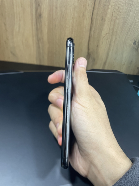 Iphone x face id ishlamidi