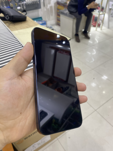 I phone 15 pro max blue