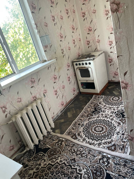 Сергели Спутник 1  33квм² 1 хона 2 этаж 2 этажка