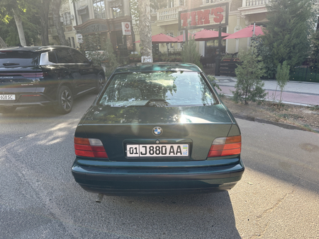 BMW E36 318i пробег 400к
