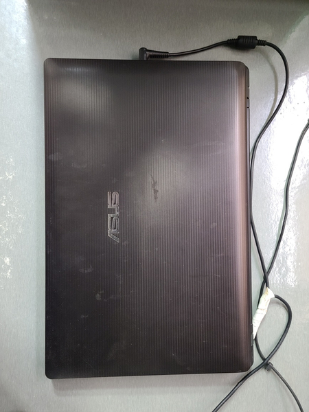 Asus: Dual Core 2.30Gz/6GB/2GB/250GB,Battarry 0-Minut Sotiladi