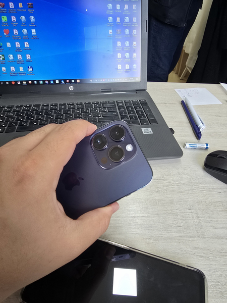 Iphone 14 pro pochti yengi