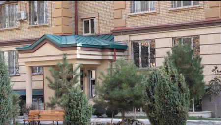 Продам не жилое помещение в цокольном этаже.