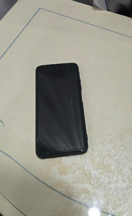 Телефон Infinix hot 30i