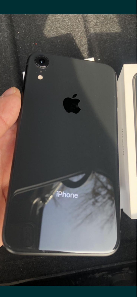 Iphone XR Sotiladi