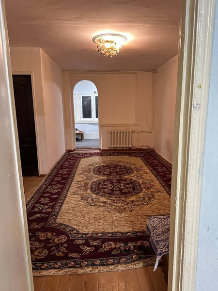 Kvartira ijaraga beriladi. Faqat o'g'il bollarga