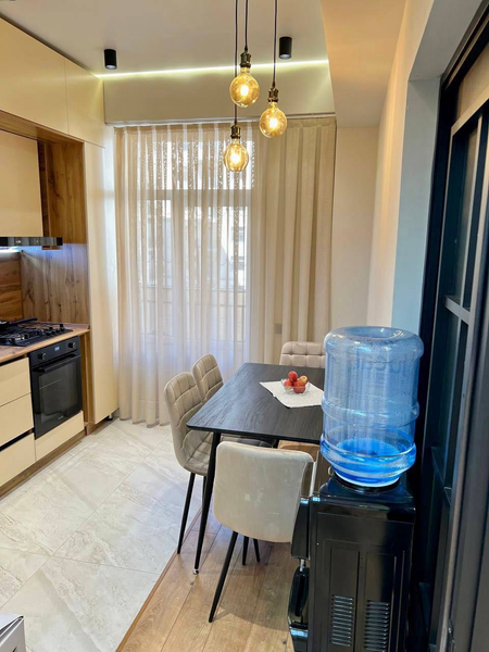 Poytaxt Residence Продается 2 комнатная квартира ремонт ул.Махтумкули