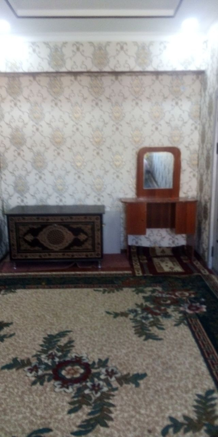Файзобод масжид томонда жойлашган 2 хонали квартира ижарага берилади