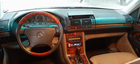 Mercedes Benz S320