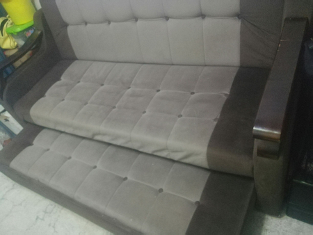 Mexmon xona uchun divan