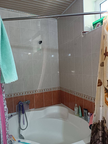 Продается 2 этажный дом с 4 комнатами по ул. Некрасова ор.Гор. Кадастр