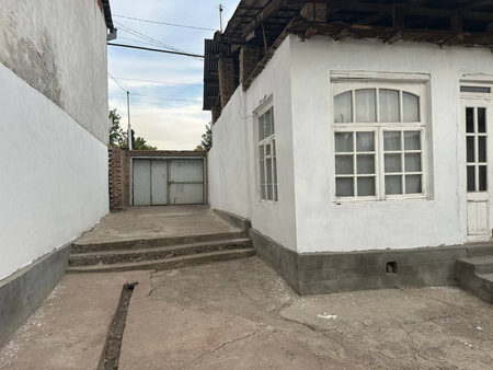 TTZga yaqin joyda uy sotiladi