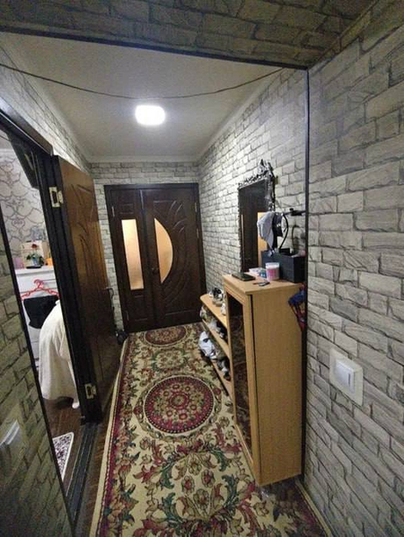 Продается на Чиланзар 24кв, 2/4/5 кирпич не торец 45м2 орр 44 школа