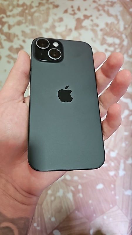 Продам Iphone 15