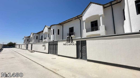 №1480 gufik avitsenada kotedj sotiladi