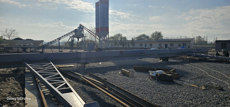 Kran, kozlavoy kran, beton zavod, jbi