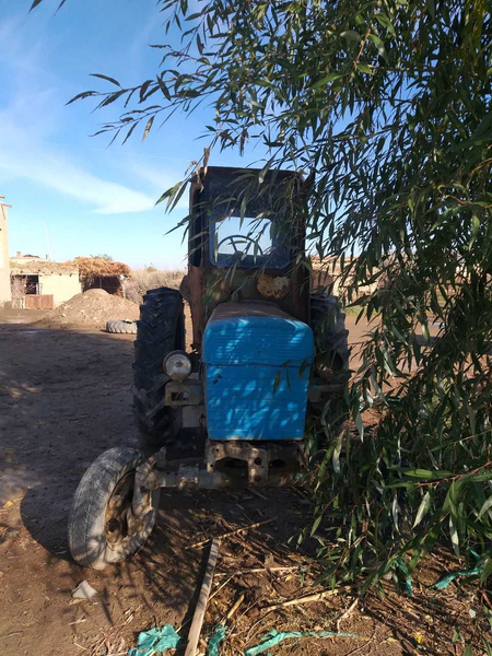 28 traktor satiladi