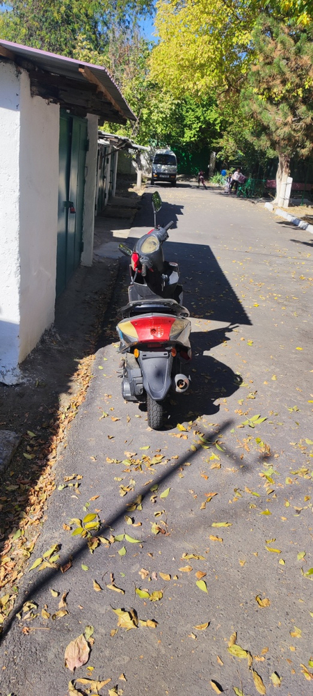 Скутер 125 кубов