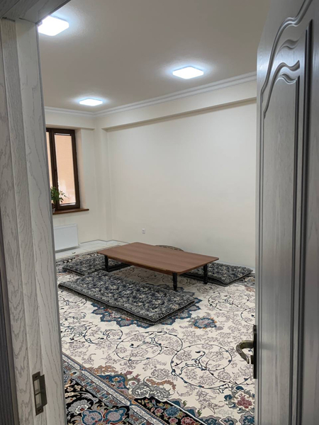Sergili 5a nijiloy ofis 1 etaj va padval qism sotiladi