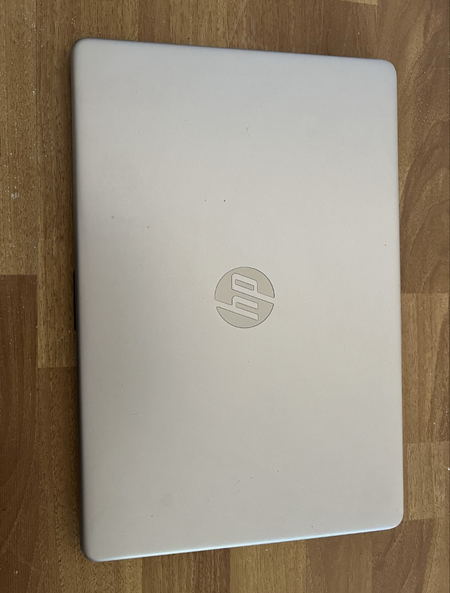 HP Laptop 15.6 i5 1135G7