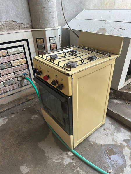 Продаю газовую плиту