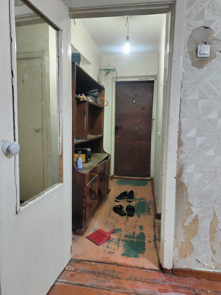 Талаба йоки чилонзорда ишлайдиган боллар бўлса 5-6та бола квартирага