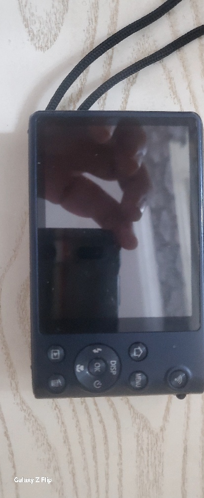Prodayotsa cifrovoy Fotooparat Samsung