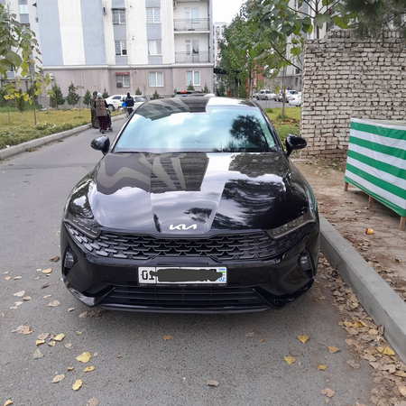 Kia k5 2023 йил ишлаб чиқарилган