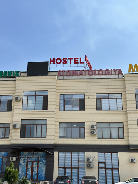 Hostel kunlik yotoqxona. Arzon mehmonxona