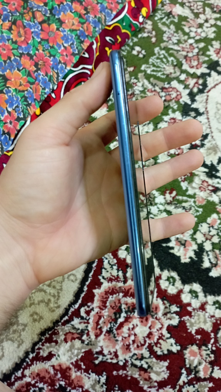 Samsung A30  32/3 xotiraga ega, 4000 mAch akumulyator