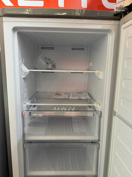 Морозильная камера Beko NoFrost B3RFNK292S