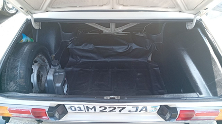 Vaz 2106 sotiladi