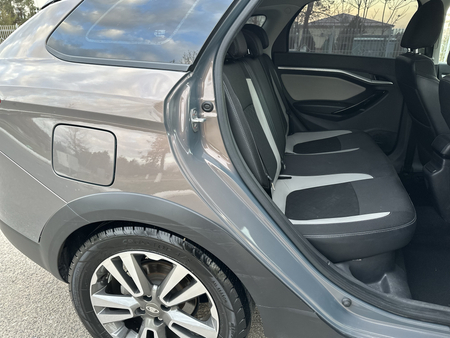 Lada Vesta SW Cross