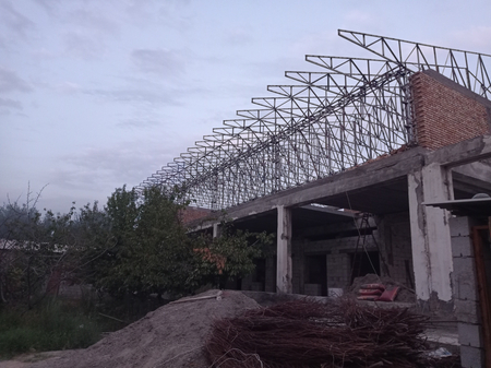 Katta xajimdagi binolar maolhona tomlarini yopamiz