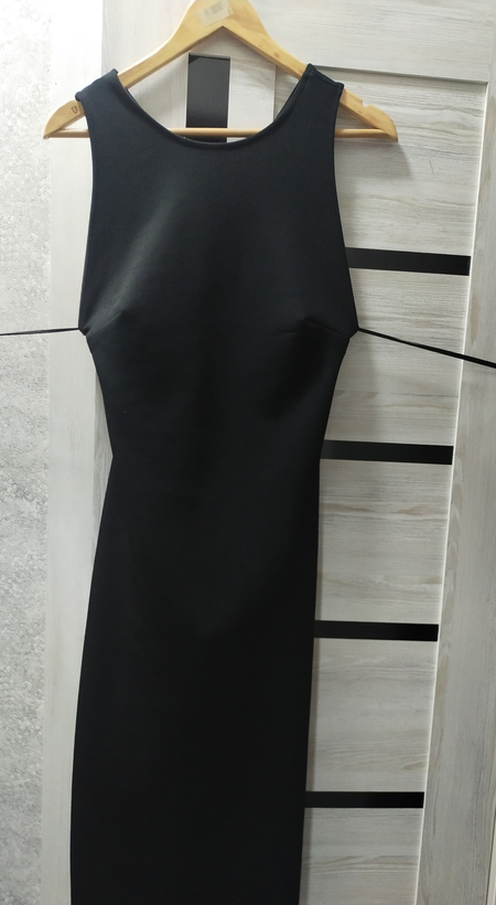 Вечернее платье Zara.