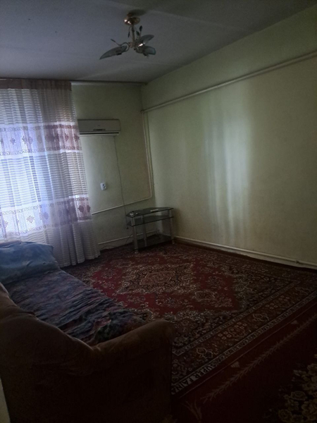 Уй  сотилади 3+1 хонали 5 этаж уртада жойлашган