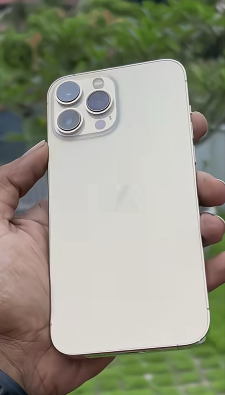 Iphone 13 pro gold