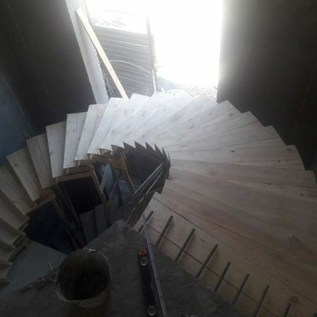 Beton zinalar quyish xizmati