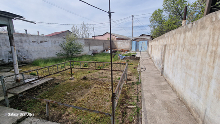 Продаю дом 3 сотки 3 комната м.Дустлик