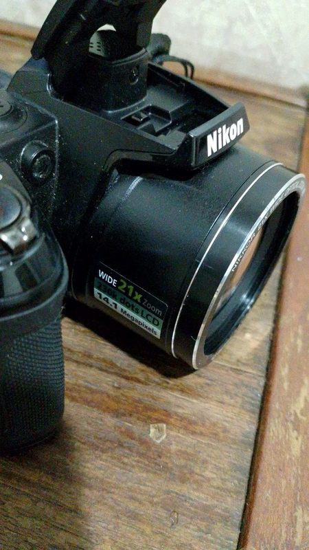 Фотоаппарат полупрофессиональный NIKON