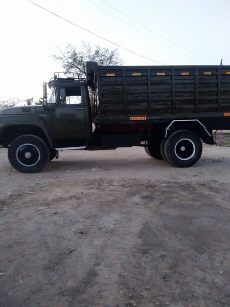 Зил 130 сотилади 12000 s