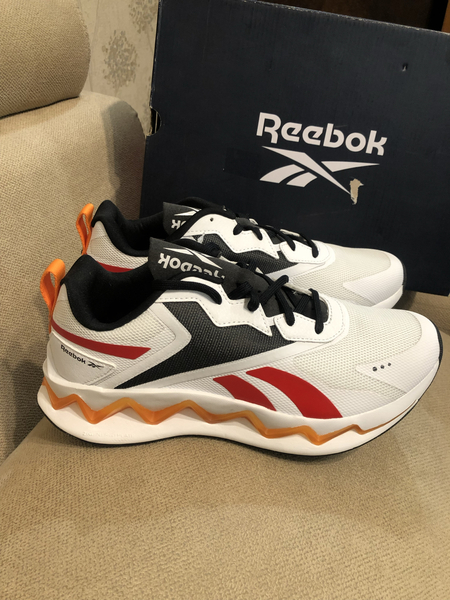 Reebok унисех кроссовки размер 39 оригинал!