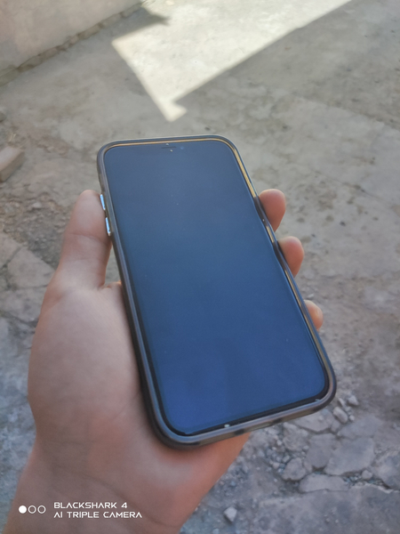 Iphone xr 64gb ..