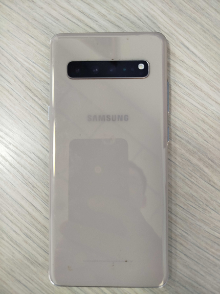 Samsung S10 G kareyskiy
